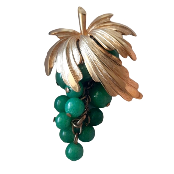 Marcel Boucher | Jewelry | Vtg Marcel Boucher Signed Dangling Grapes ...